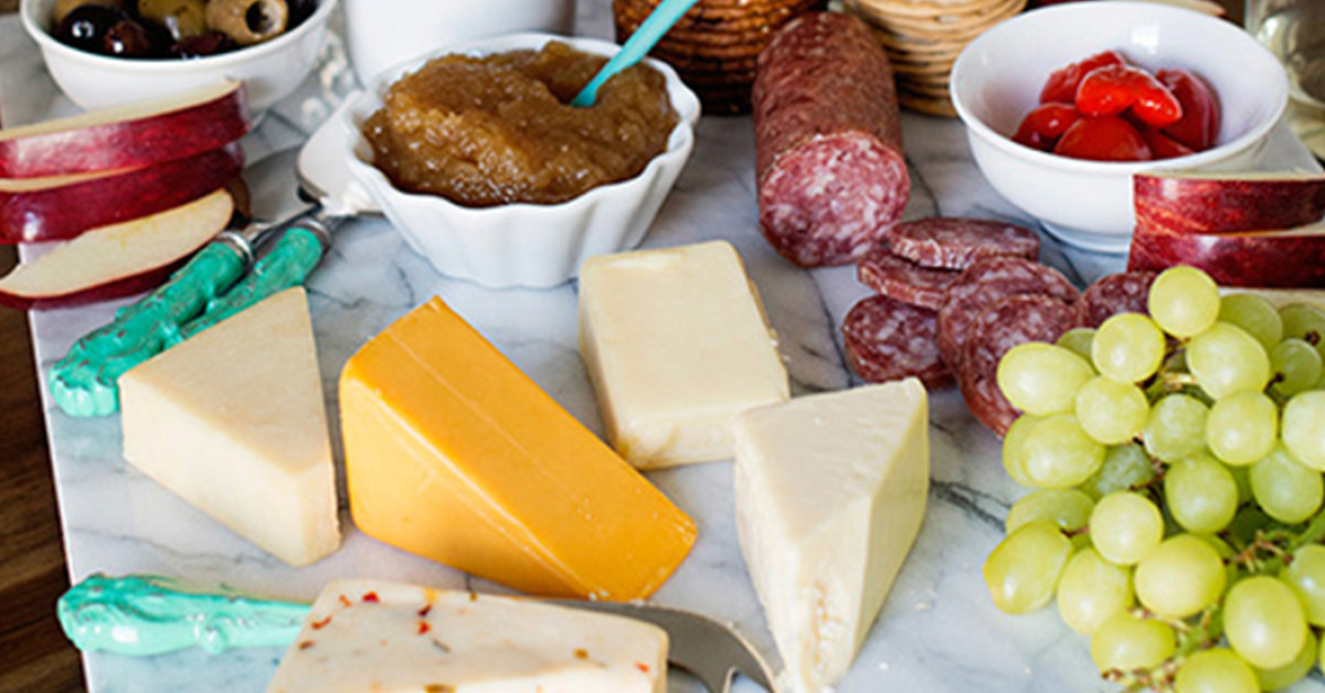 The Perfect Cheese Plate and Caramel Apple Butter | Sargento