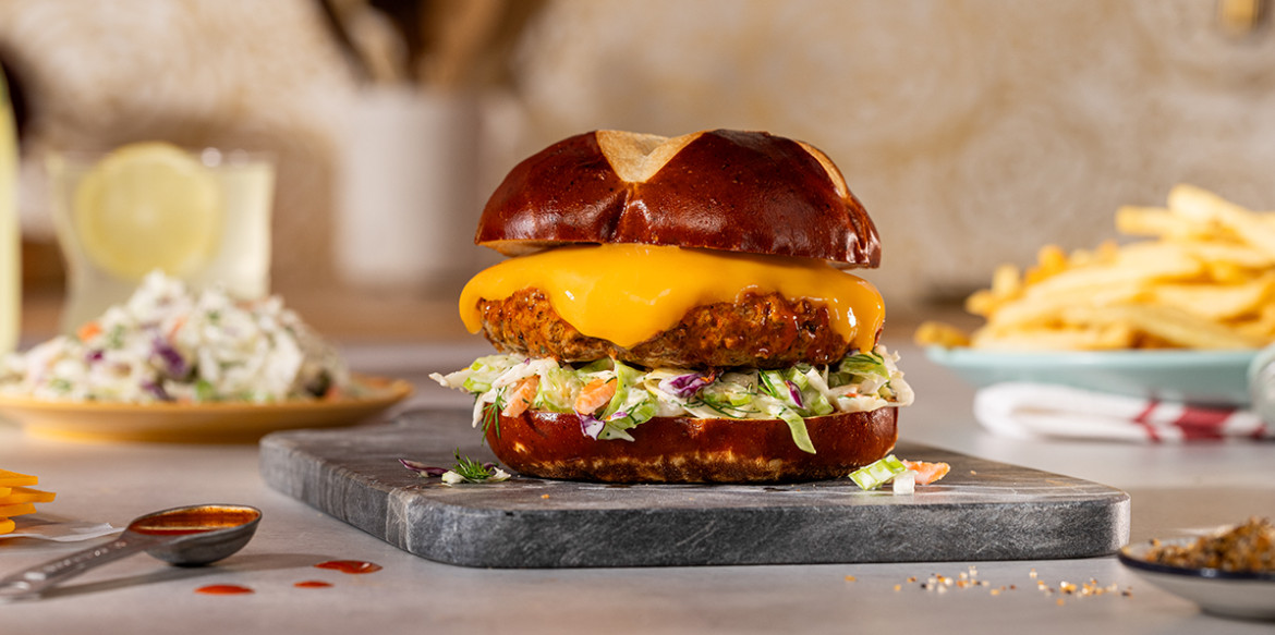 Spicy Buffalo Burger Recipe | Sargento